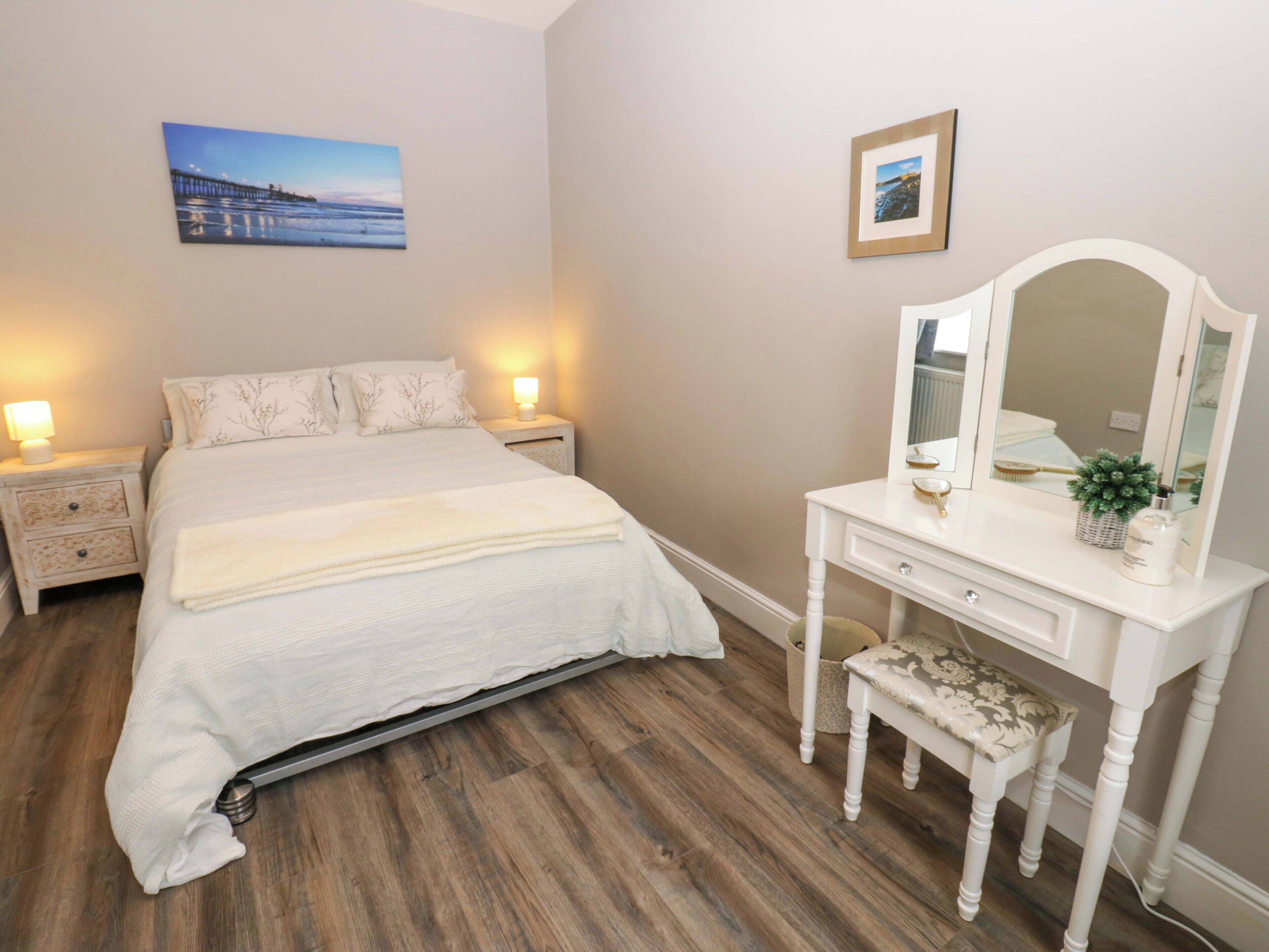 2 quartos, Wi-fi grátis, com decoração personalizada 