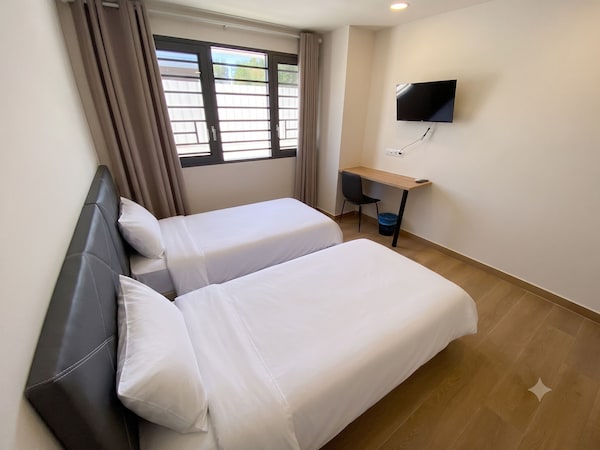 Hotel A&m - Alcorcón