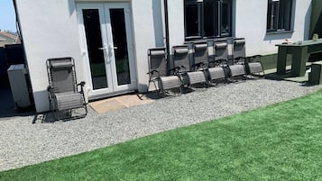 Casa, 4 quartos, varanda | Terraço/pátio interior