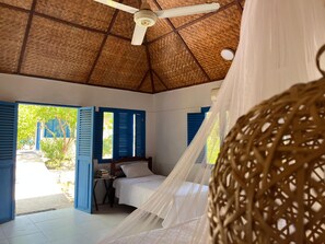 Quarto família, varanda, vista para o jardim