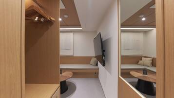Quarto Triplo Premium, 3 camas individuais, não fumadores, casa de banho privativa | Interior