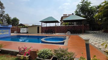 Piscina exterior