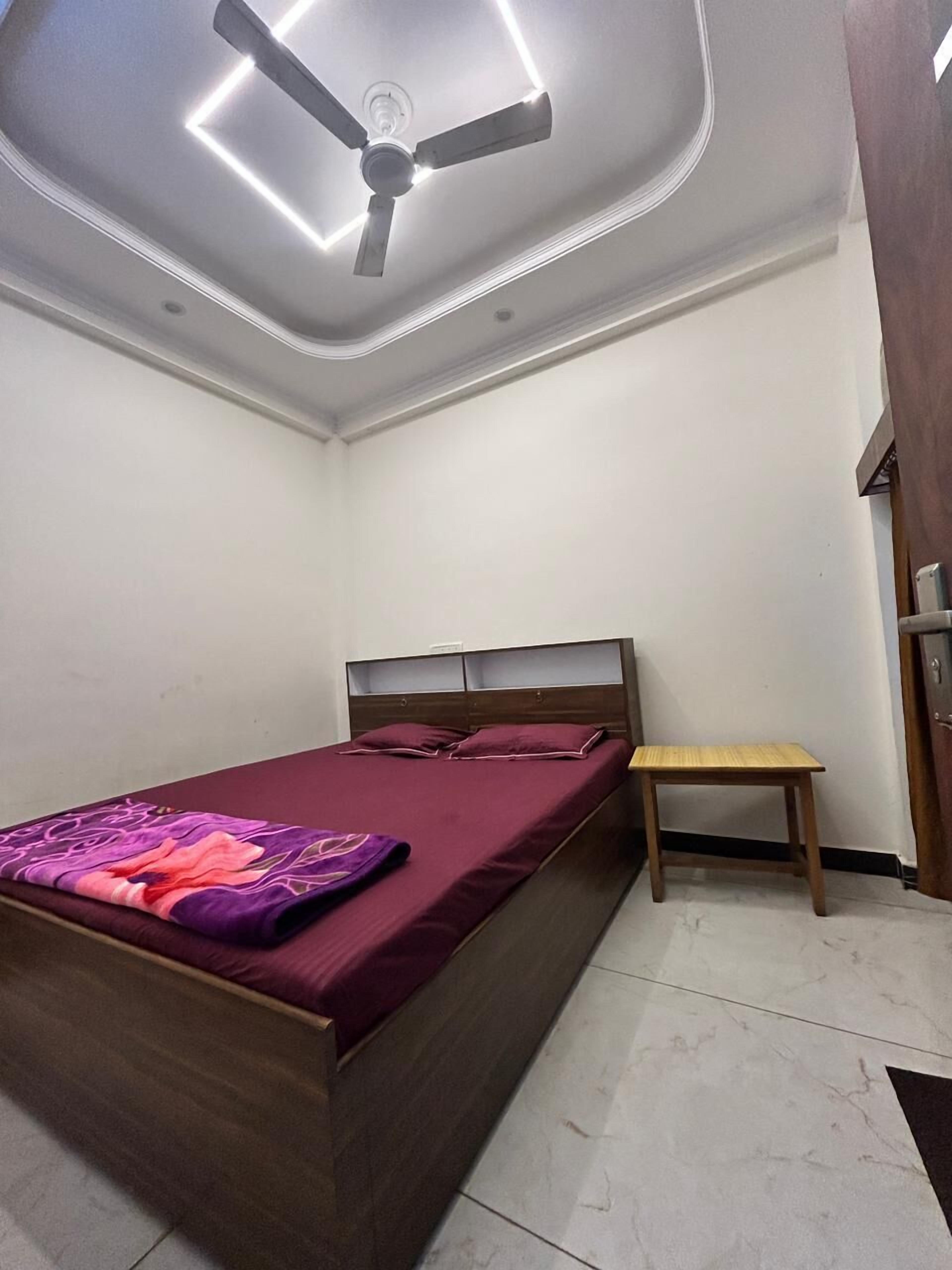 Quarto casal luxo, vista para a cidade | Escrivaninha, Wi-Fi de cortesia