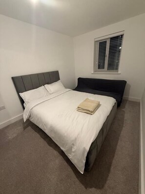Casa, 2 quartos, vista para a cidade | 2 quartos