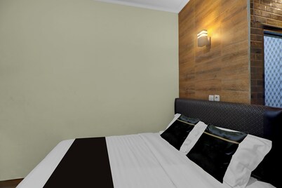Hotel O near Rumah Sakit Mangusada Badun