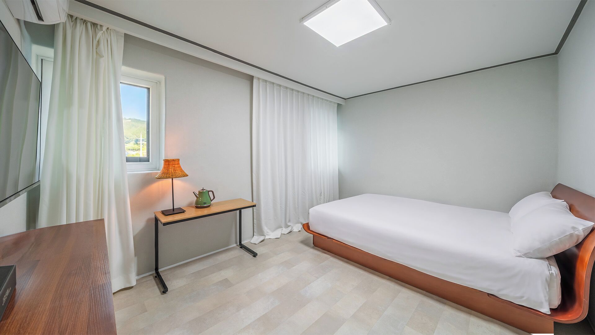 Quarto básico, 1 quarto (307 (Mountain View, Pet-Friendly)) | 1 quarto, Wi-Fi de cortesia