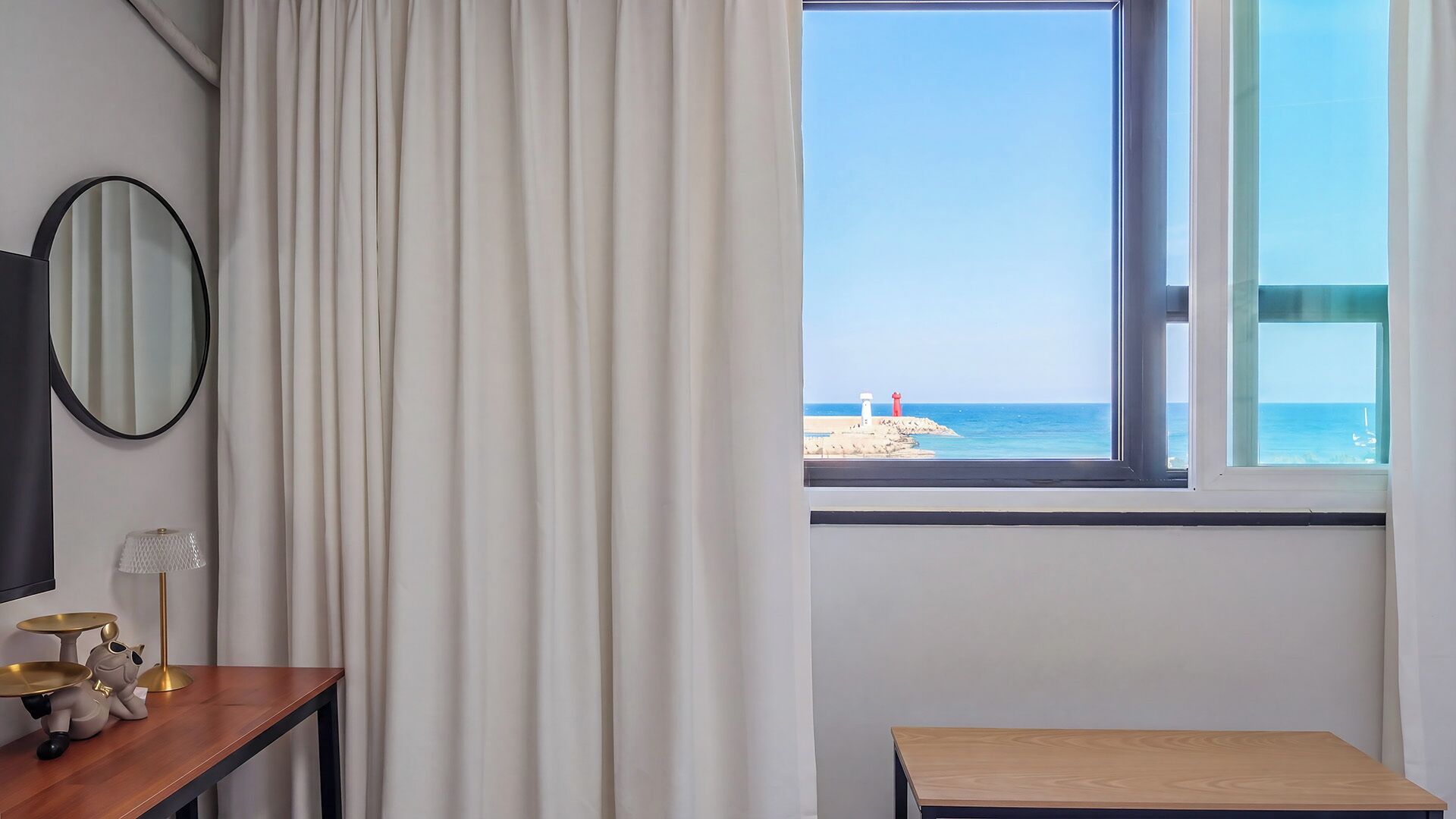 Quarto básico, 1 quarto (304 (Ocean View, No Pets Allowe)) | 1 quarto, Wi-Fi de cortesia