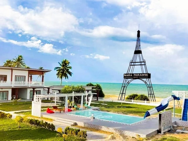 Nara Paradise Beach - Narathiwat