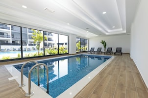 Piscina interna, piscina externa