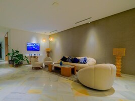 Lounge no saguão