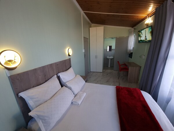 Ojong's Self-catering Kraaifontein - Cape Town