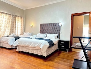 Casa, 6 quartos, para fumantes, varanda