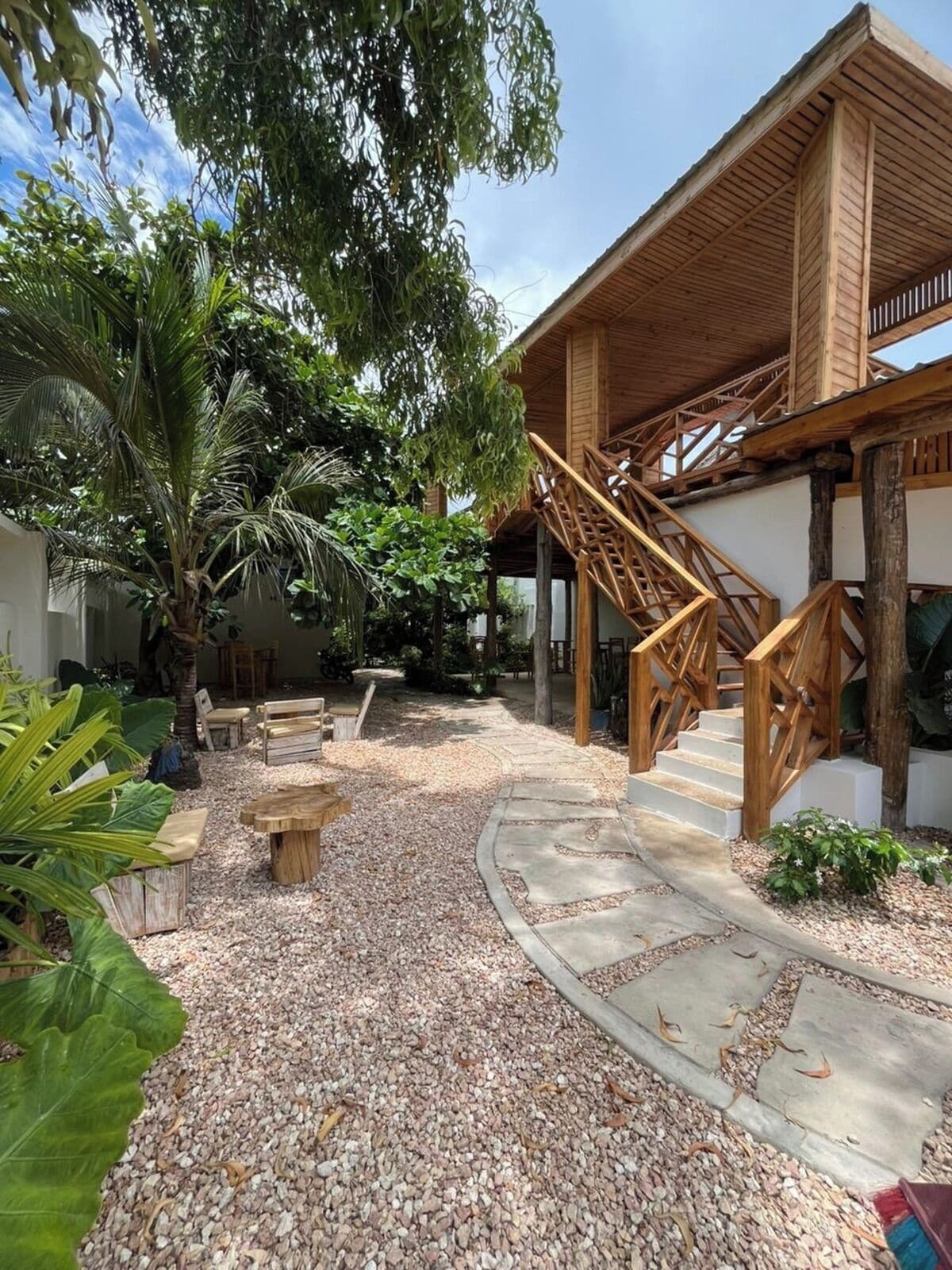 Quarto Duplo Deluxe, varanda, vista para o jardim | Terrenos do alojamento