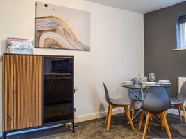 Apartamento superluxo, vista para a cidade | Opções para refeição