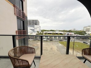 Apartamento, 1 quarto, vista para a cidade | Sacada