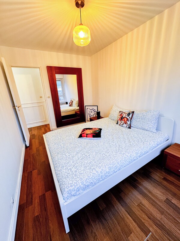 Celine 33 - 