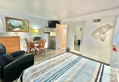 Flora Motel