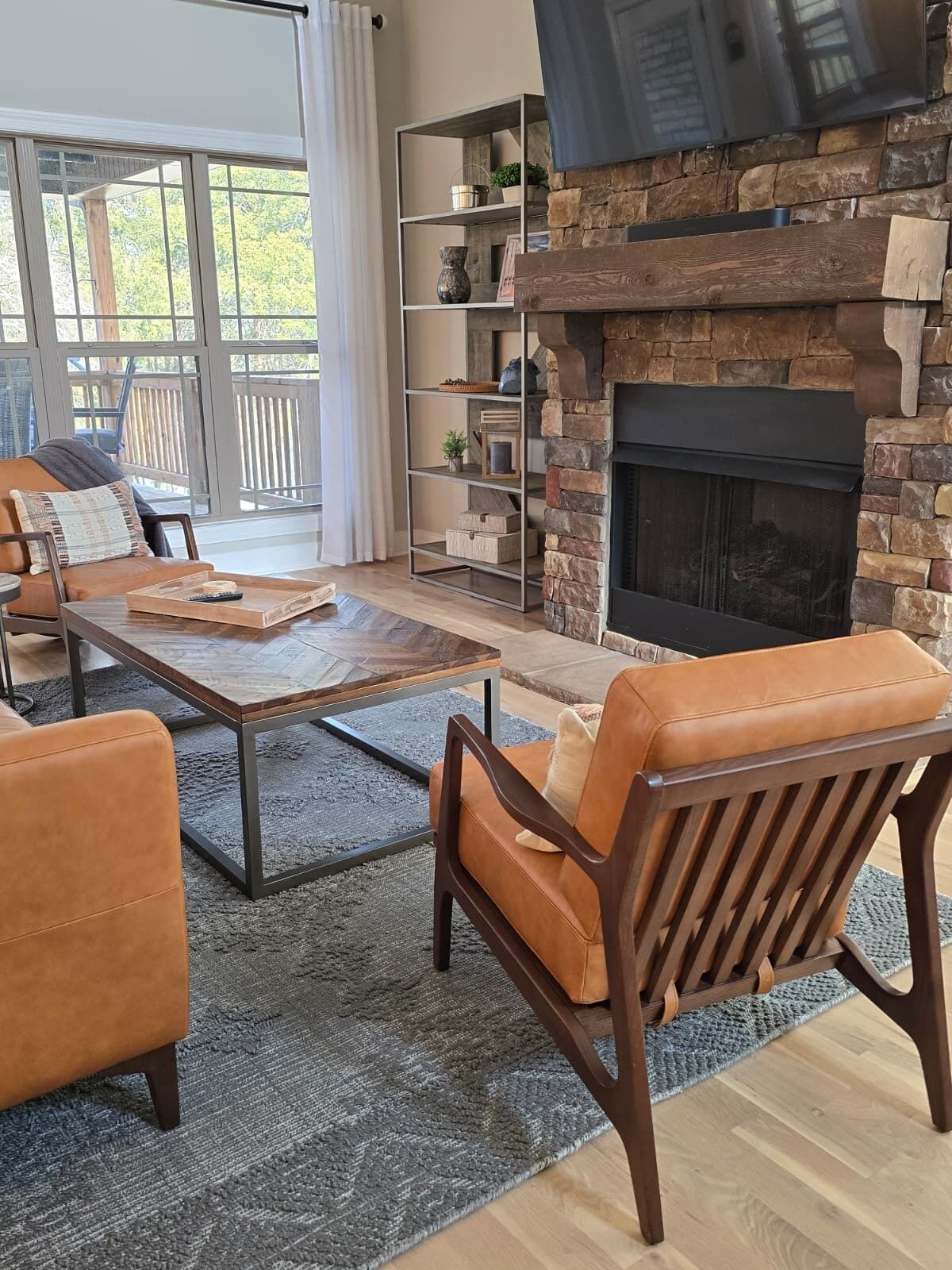 Lake Days & Nashville Nights  Private Dock, Game Room & Fire Pit - Room For 12 - Gallatin, TN