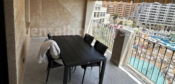 Apartamento, 2 quartos, terraço | Varanda