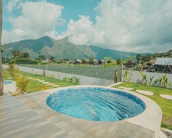 Quarto luxo, varanda | Escrivaninha