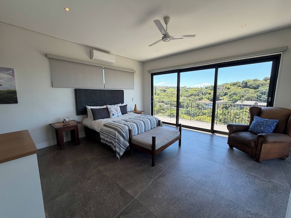 Room-parrotfish Room - Staynest Guesthou - Dolphin Coast