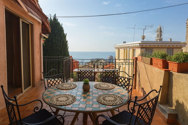 Renovated House In The Center Of Beausoleil - Monaco