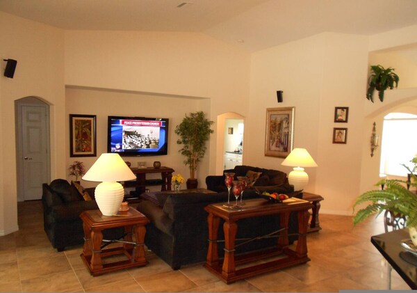 Villa Corthouts Luxury Home Close To Bike Trail - Inverness, FL