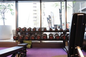 Apartamento Deluxe, varanda, Vista para a cidade | Sala de fitness