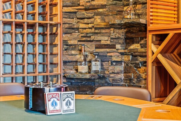 Deja View In Hayden With 5 Bedrooms And 6 Bathrooms - Triple Play Family Fun Park, Hayden Lake