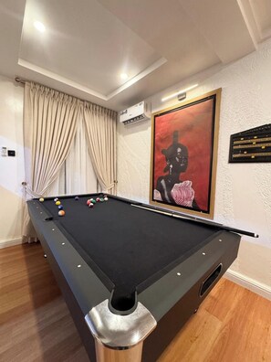Apartamento Económico, varanda, Vista para a cidade | Sala de jogos