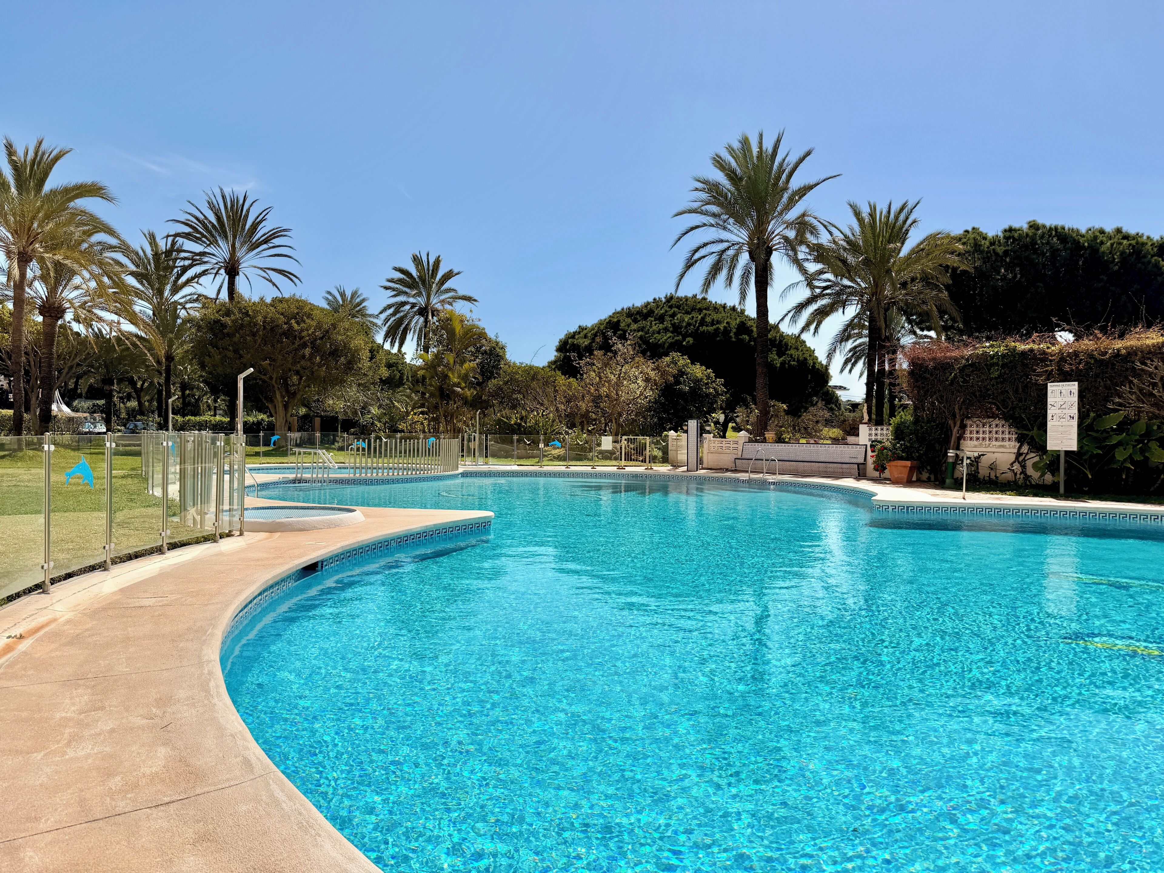 Piscina externa sazonal