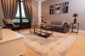 Quarto Duplo, varanda, vista para as vinhas | Sala de estar