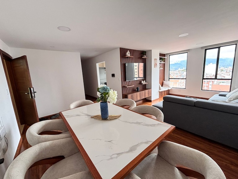 Rio Skyline | Lujo + Wifi 850 Mbps + Parqueadero - Chimborazo