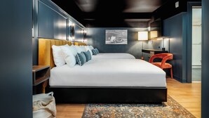 Quarto casal standard, vista para o jardim