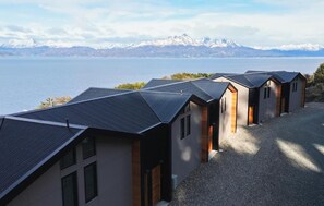 Chalé Deluxe, varanda, vista para o canal | Exterior