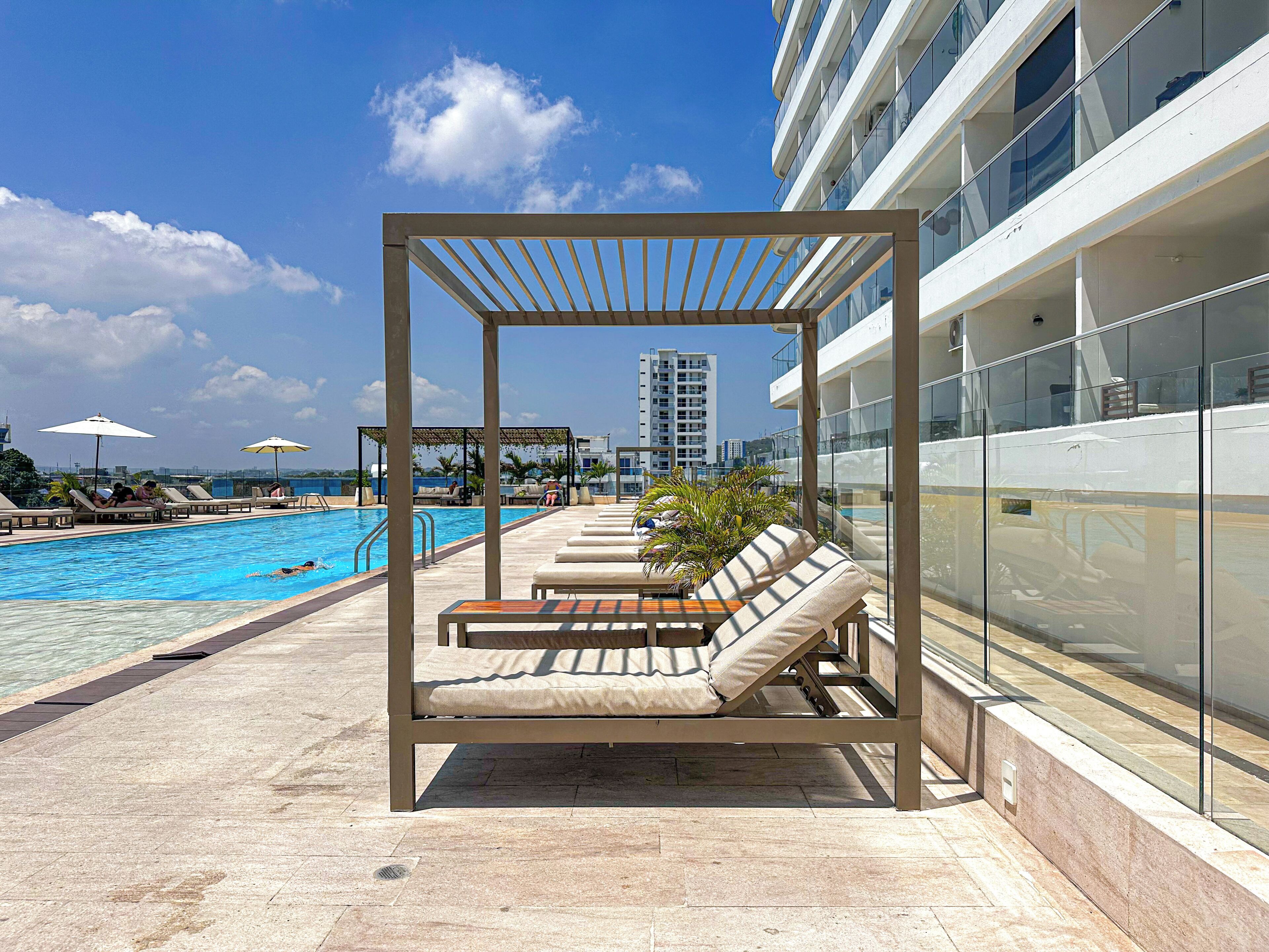 15 piscinas exteriores 