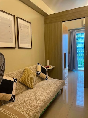 Shore Residences - The Executive Suites SR002 1BR Amenity View 1BR with ...