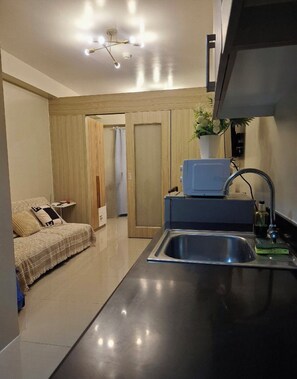 Shore Residences - The Executive Suites SR002 1BR Amenity View 1BR with ...
