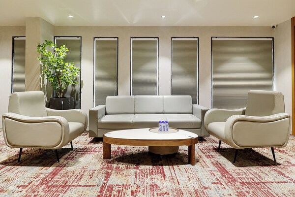 Comfort Inn Empire Morbi - Morbi