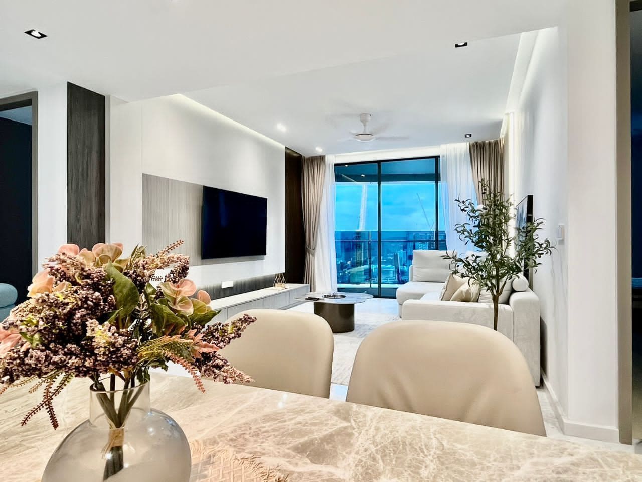 Apartamento Standard em Condomínio Fechado, 3 quartos, Vista para a cidade | Sala de estar