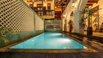 Estúdio clássico, sacada, vista para o jardim | Piscina