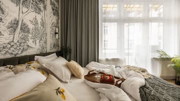 Apartamento família, sacada, vista para o pátio | Individualmente decorados, individualmente mobiliados