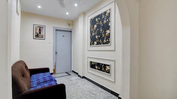 Área de estar no saguão