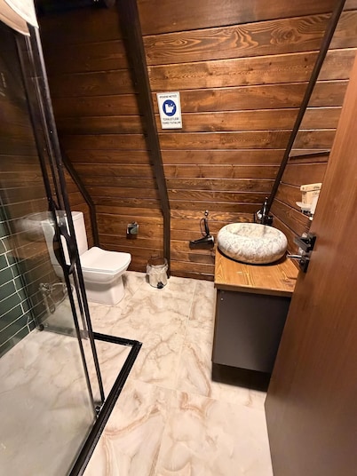 Bona Dea Bungalov