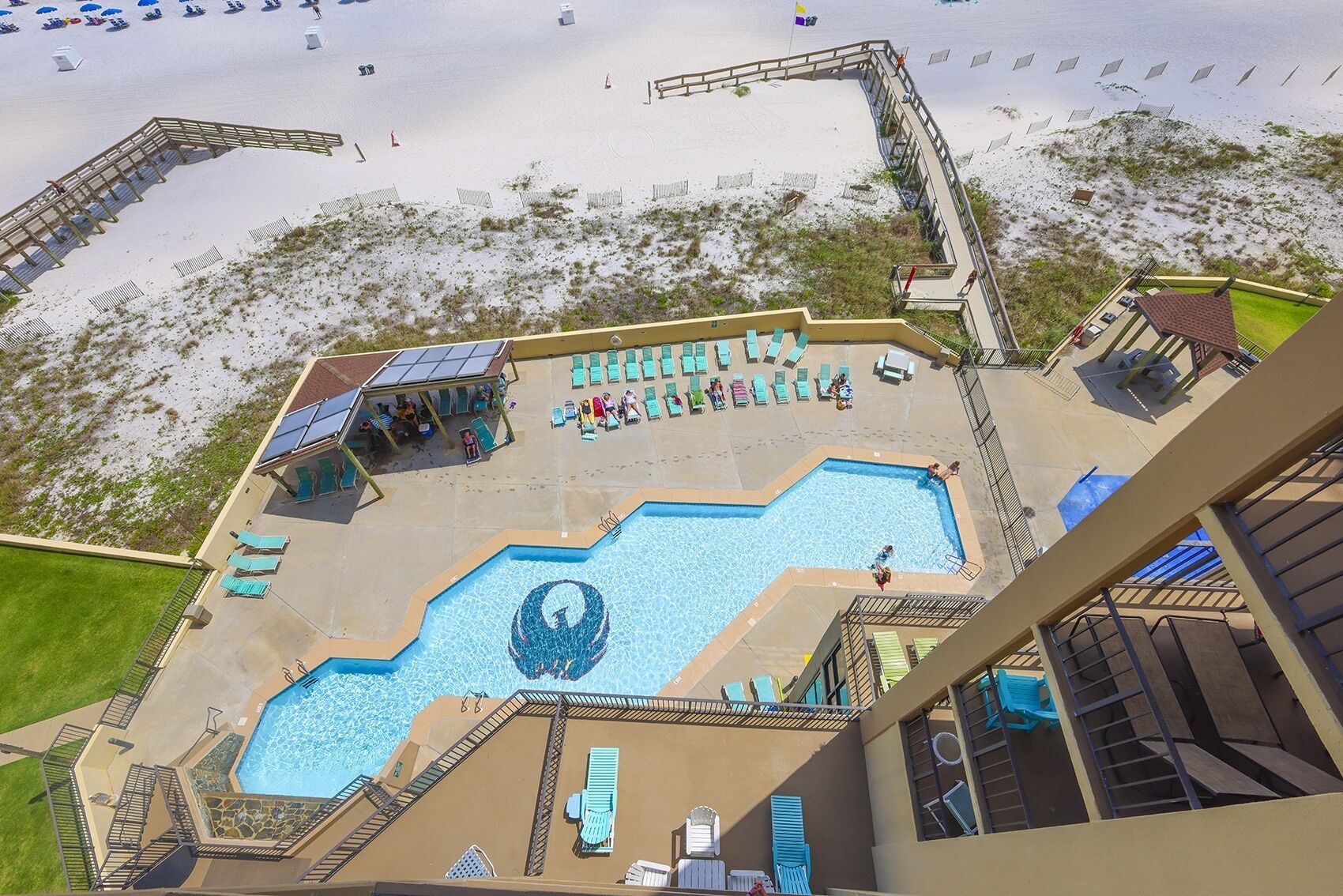 Apartamento em Condomínio Fechado, 1 quarto | Piscina | Piscina exterior, uma piscina aquecida 
