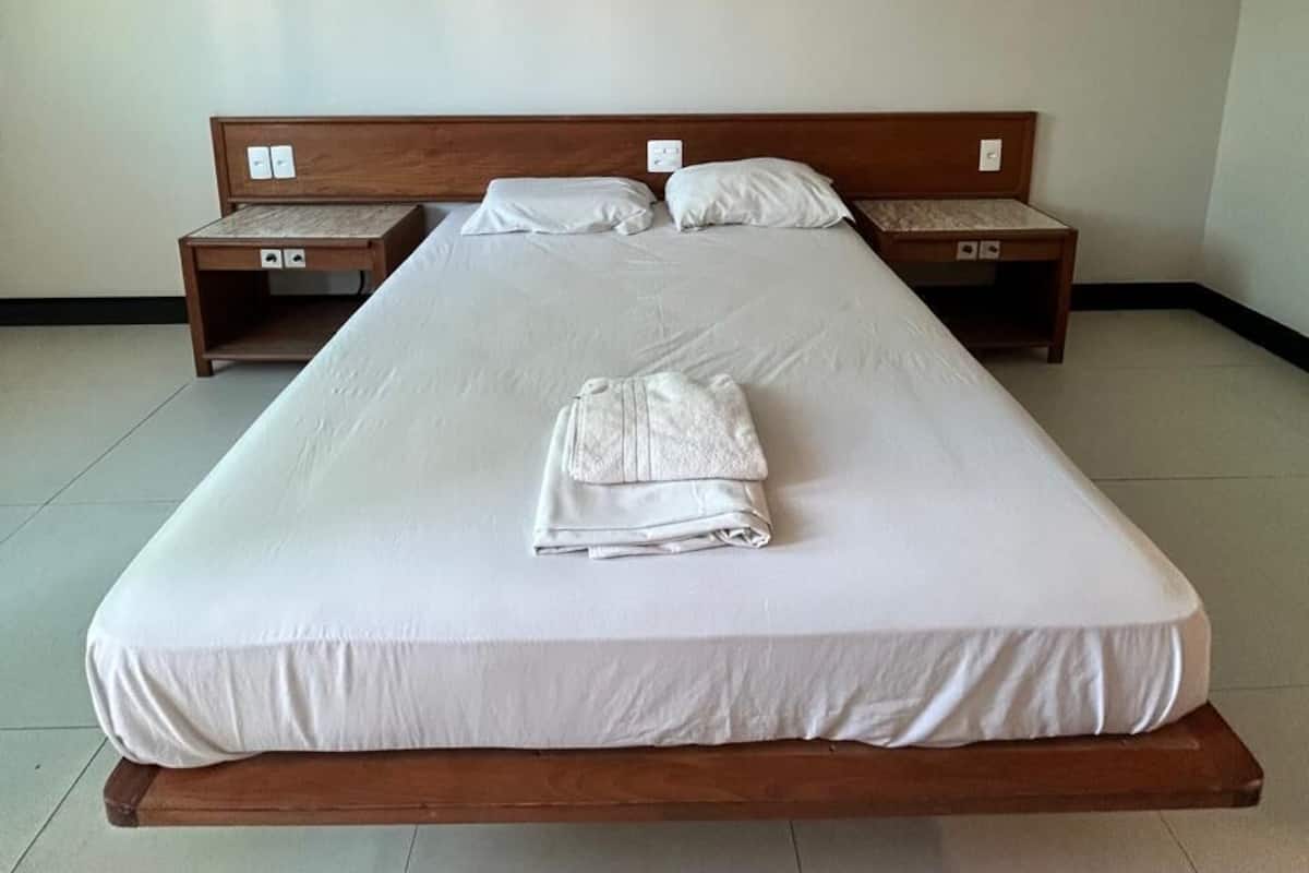 Quarto casal standard | Roupa de cama