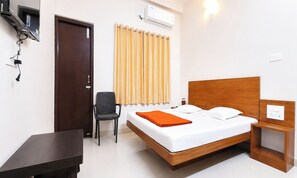 Quarto Quádruplo Deluxe, ar condicionado | Roupa hipoalergénica, secretária, quartos insonorizados, Wi-fi grátis 