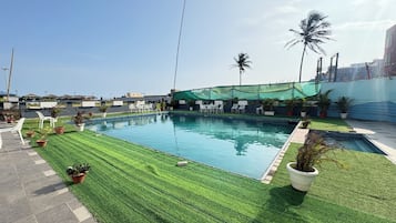 Piscina exterior
