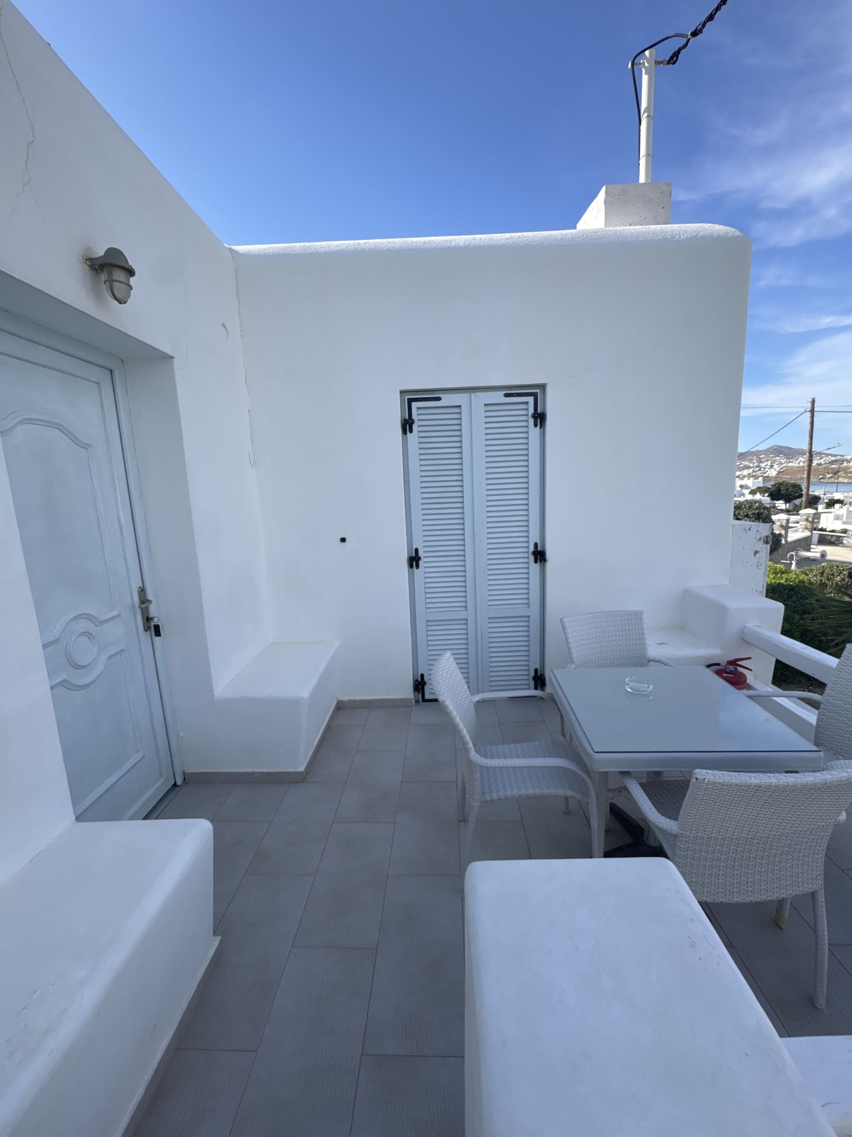 Apartamento Familiar, vista parcial para o mar | Terraço/pátio interior