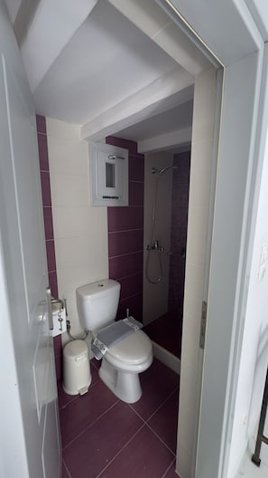 Quarto Duplo Económico | Casa de banho